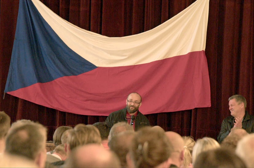 Karel Lewit: Skrze tělo se léčí i duše • RESPEKT