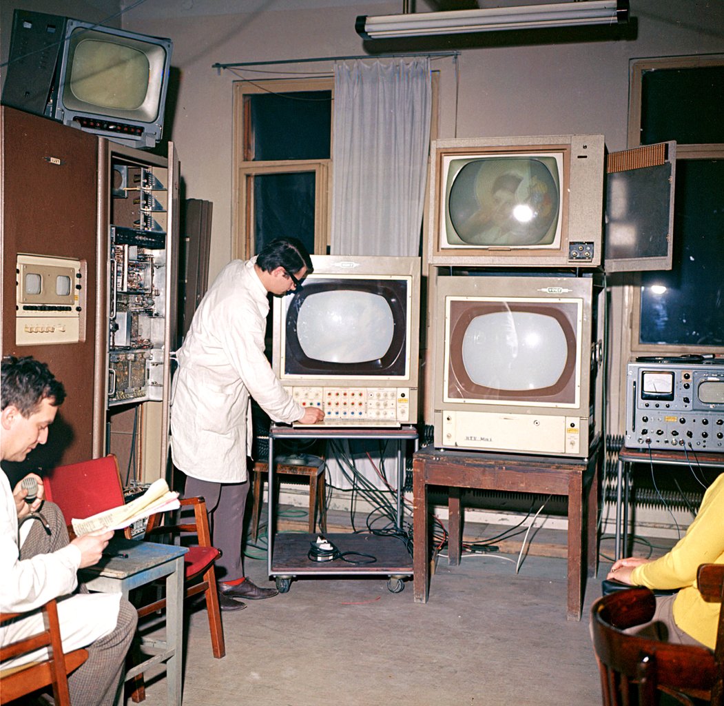 Ode dneška v barvě • RESPEKT