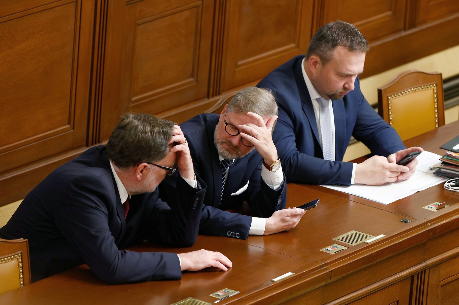 Bez vysvětlení milionu v záložně na Fialovi ulpí skvrna, kterou si ...