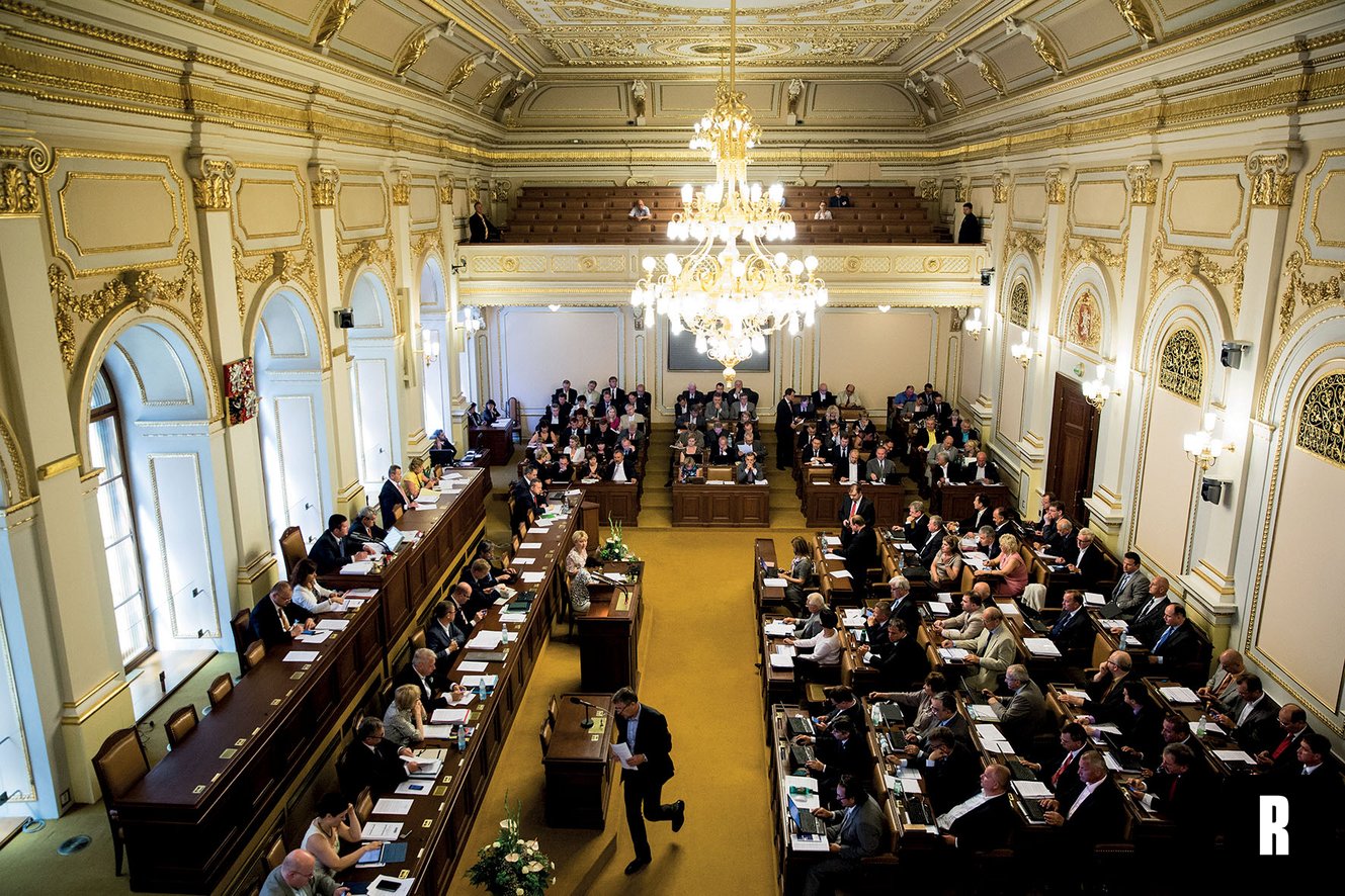 Za pohlavek vězení nehrozí. Zákaz fyzického trestání dětí má změnit ...