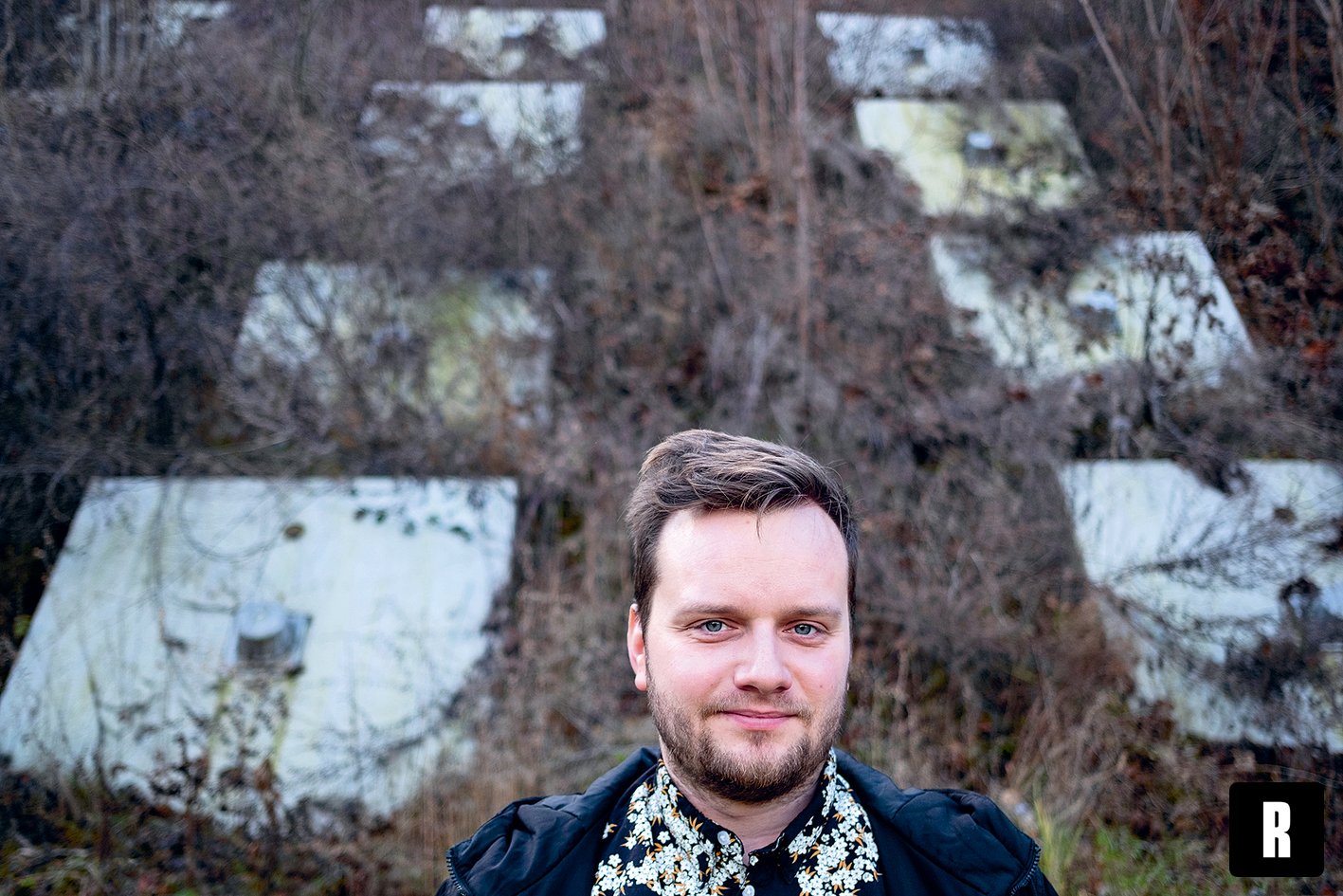 On-line truchlení na digitálním náhrobku • RESPEKT